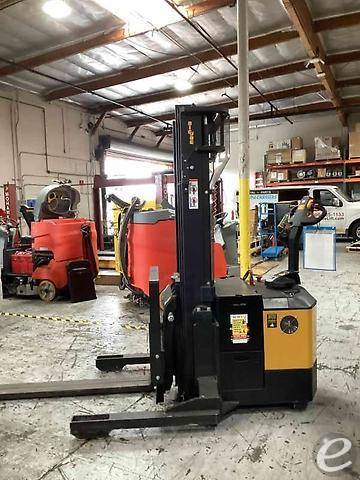 2022 Electric Big Joe Electric Walkie Straddle Stacker | Eliftruck