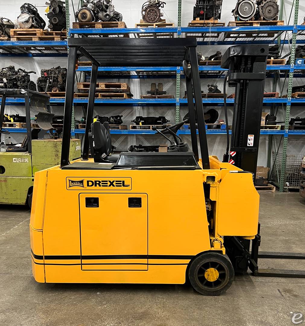 1999 Electric Drexel SLT30 Electric Man Down Swing Reach Turret