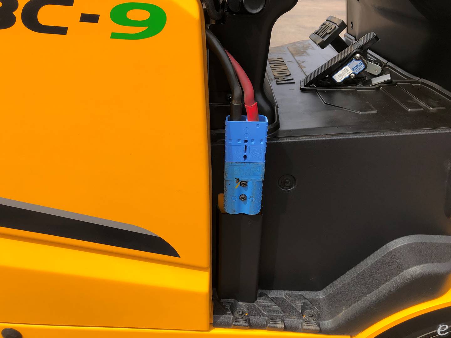 2022 Electric Hyundai 25BC-9 Pneumatic Tire 4 Wheel Sit Down