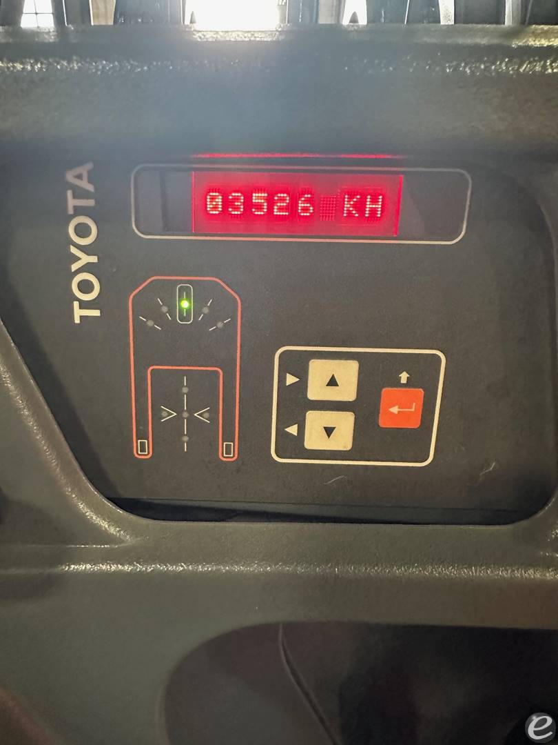 2020 Electric Toyota Electric Order Picker | Eliftruck