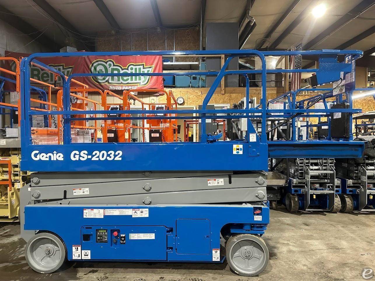 2015 Electric Genie Scissor Lifts GS2032 - 123Forklift
