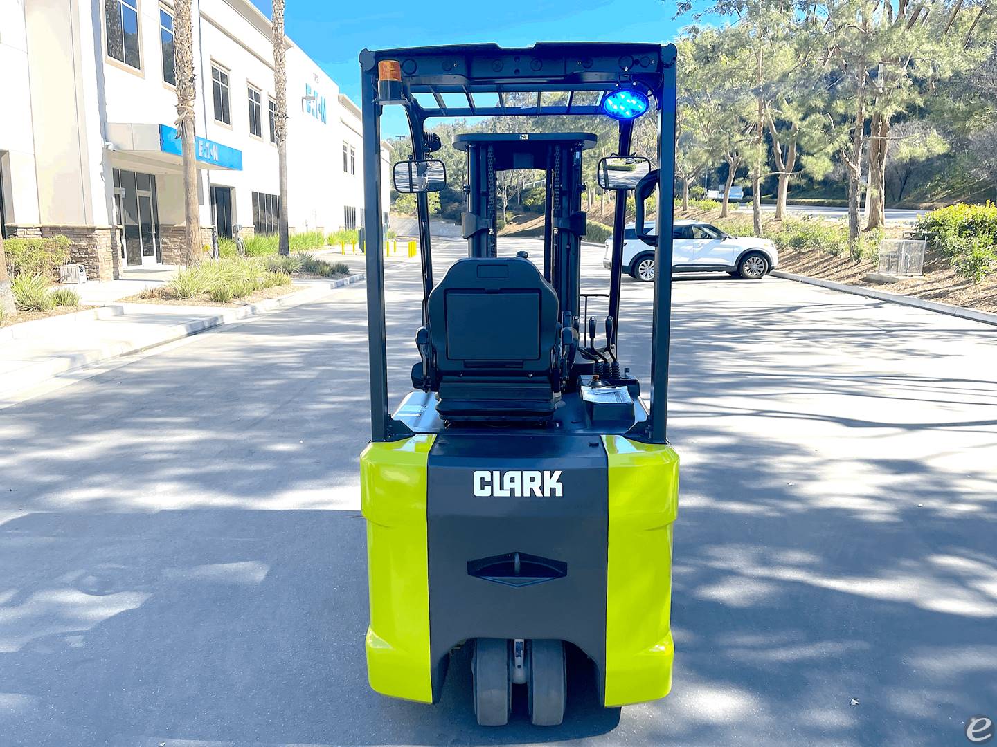 2022 Electric Clark Electric 4 Wheel Sit Down | Eliftruck