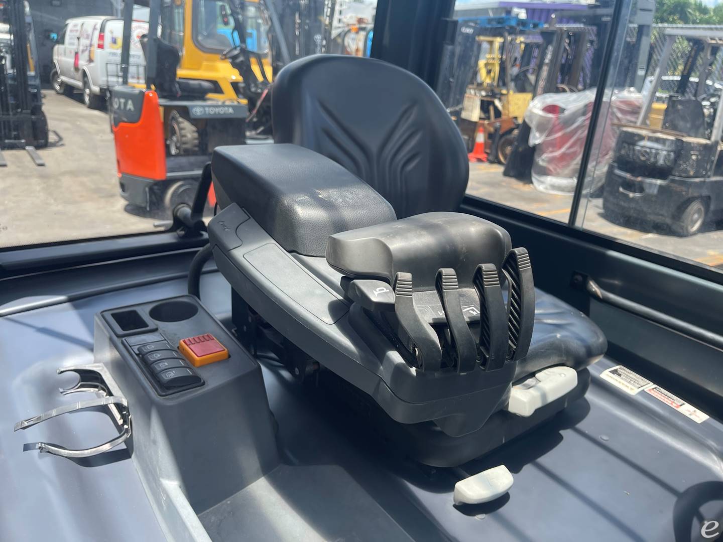 2010 Electric Cat EP6000 Electric 4 Wheel Sit Down