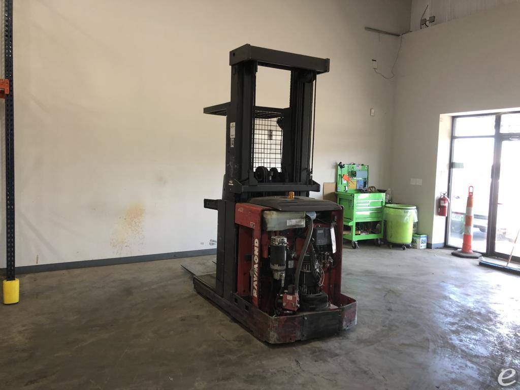 2007 Electric Raymond 540-OPC30TT Electric Order Picker