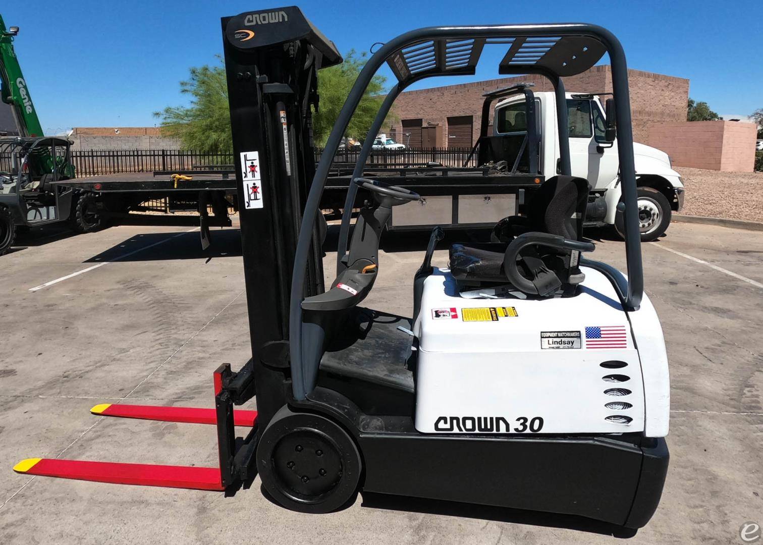 2008 Electric Crown Forklifts SC4520-30 - 123Forklift