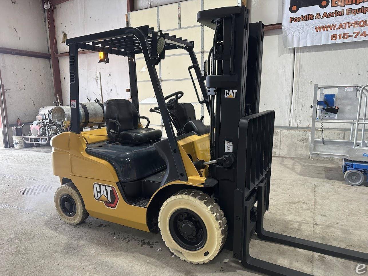 2013 LP Gas Mitsubishi Sit Down Rider FG25N - 123Forklift