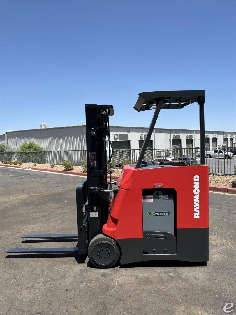 2013 Electric Raymond Sit Down Rider 425C50QM - 123Forklift