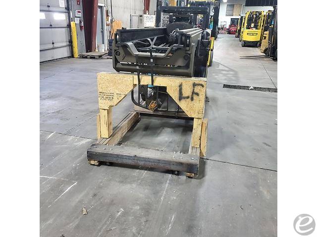 2018 Electric Yale Sit Down Rider NDR030EB - 123Forklift