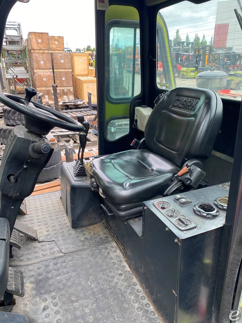 2017 LP Gas Clark C70 Pneumatic Tire 4 Wheel Sit Down