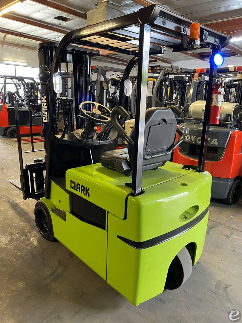 2014 Electric Clark TM15 Electric 3 Wheel Sit Down