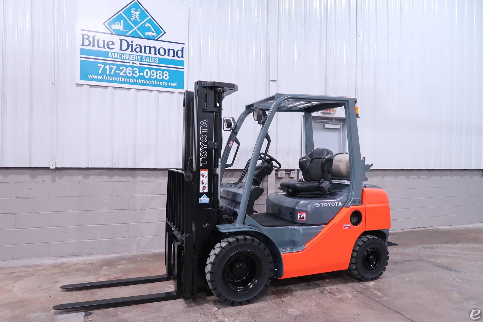 2014 Dual Fuel Toyota Sit Down Rider 8FGU25 - 123Forklift