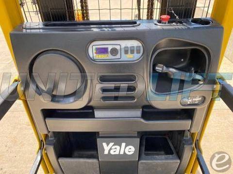 2015 Electric Yale OS030 Electric Order Picker
