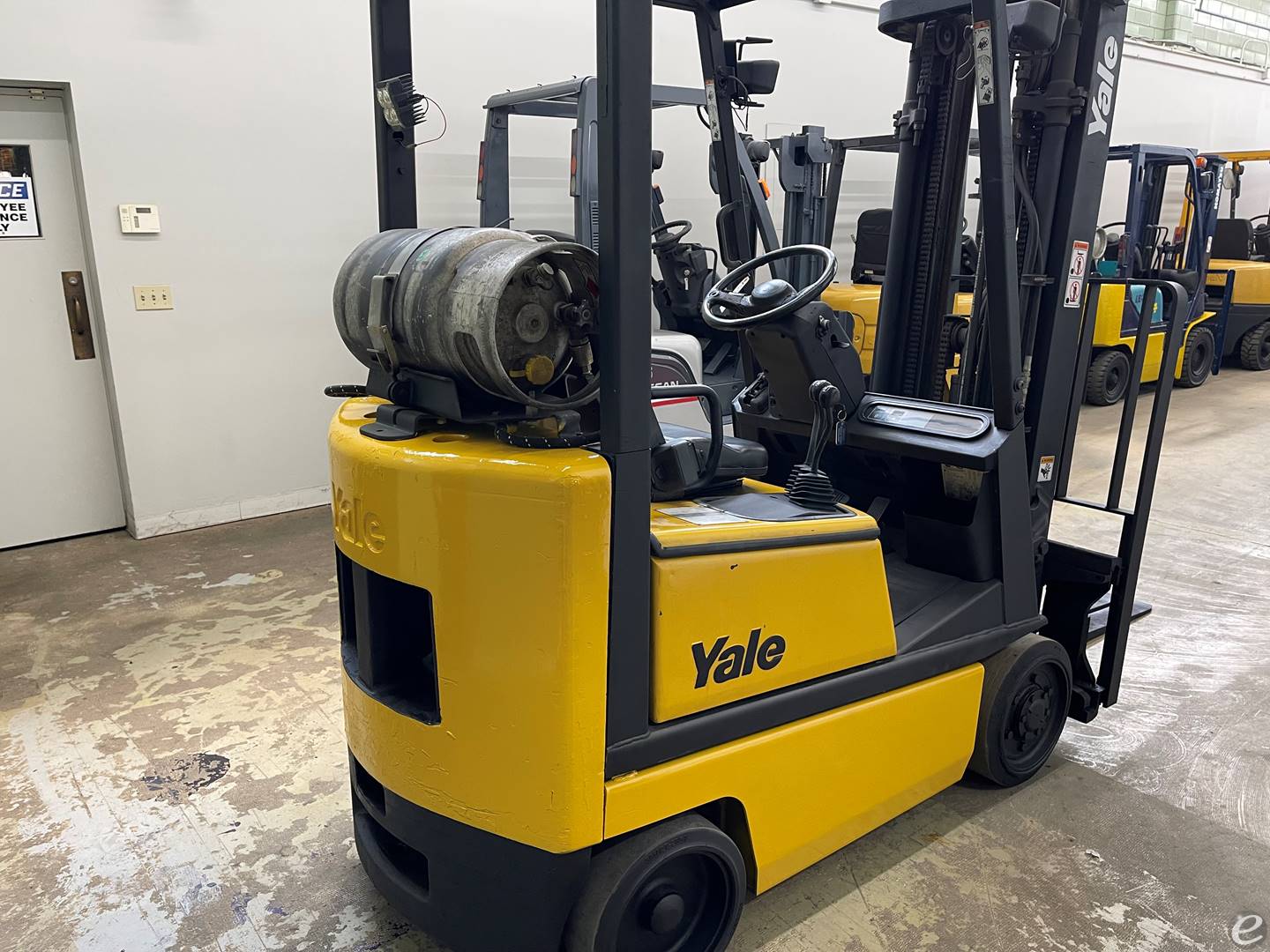 2000 LP Gas Yale GLC030 Cushion Tire 4 Wheel Sit Down (Indoor Warehouse)