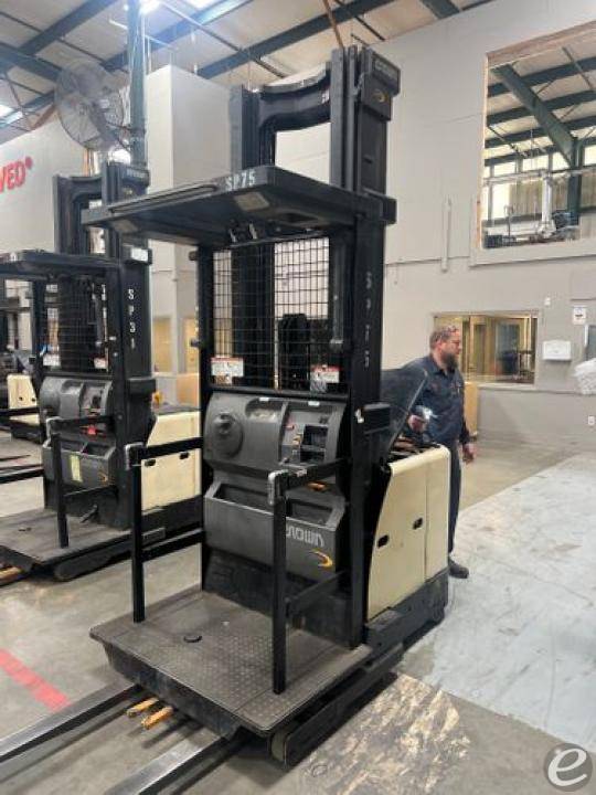 2014 Electric Crown SP3520-30 Electric Order Picker