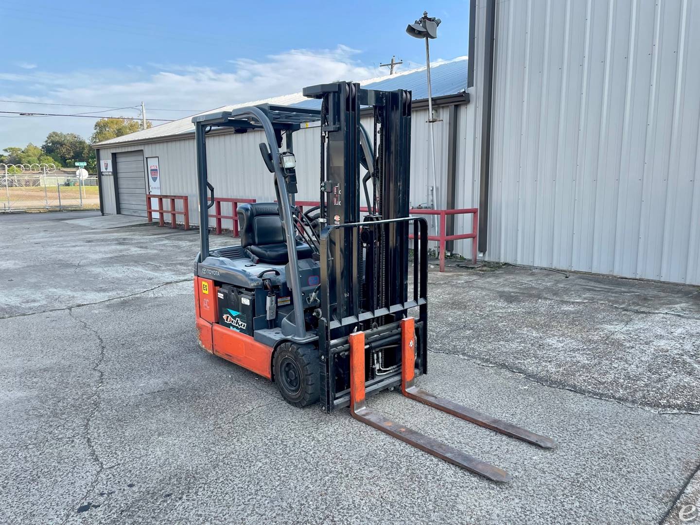 2018 Electric Toyota Electric 3 Wheel Sit Down | Eliftruck