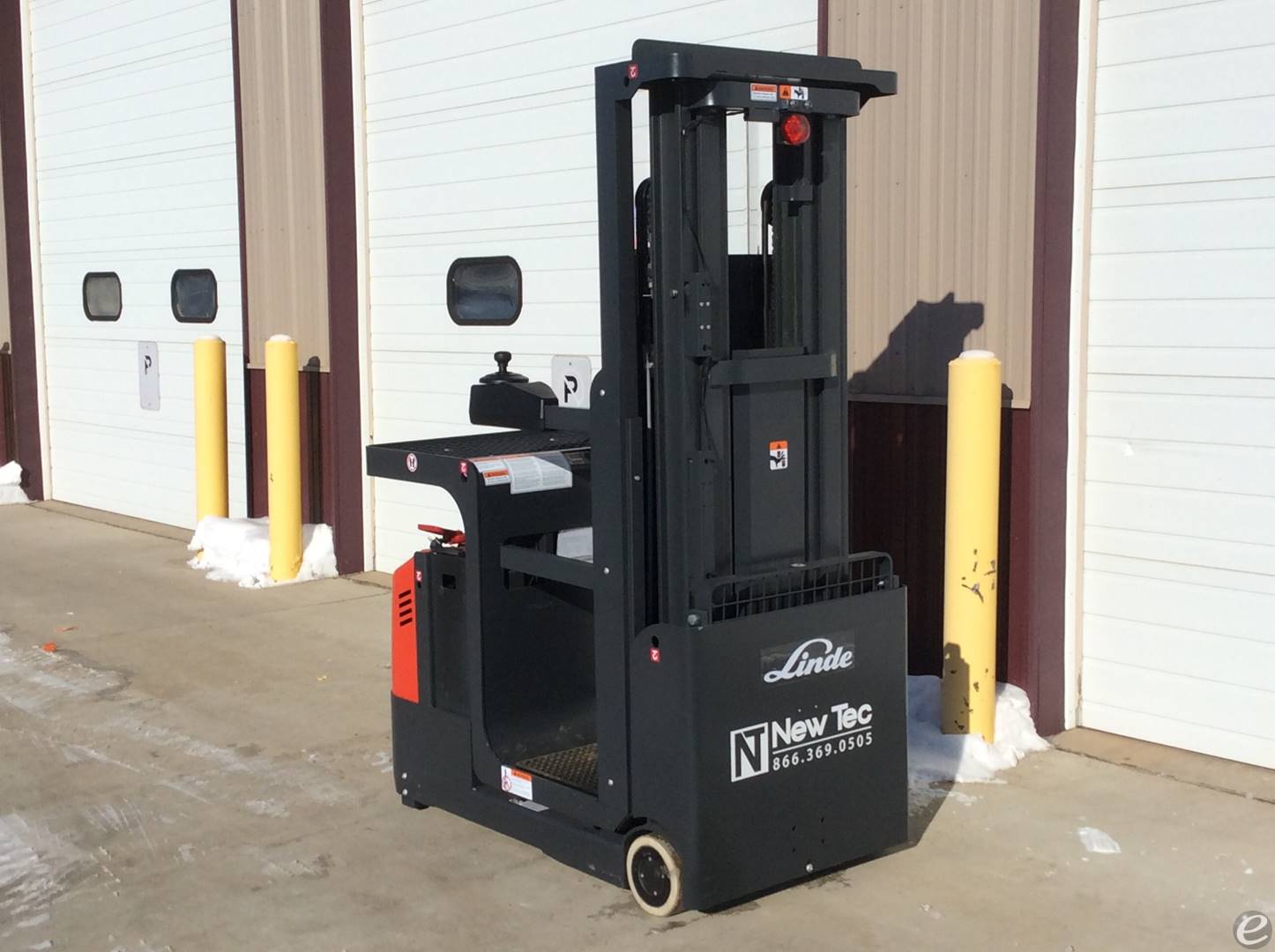 2023 Linde MV05 Electric Order Picker