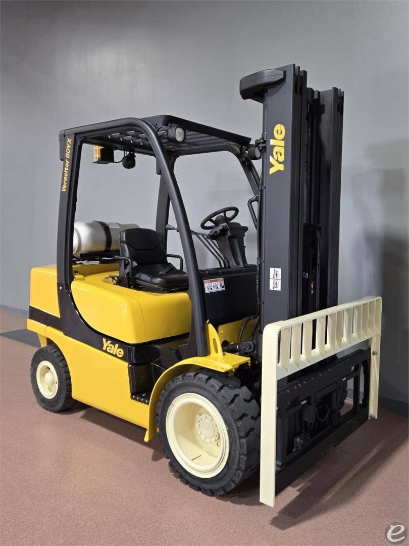 2011 LP Gas Yale GLP060VX Pneumatic Tire 4 Wheel Sit Down