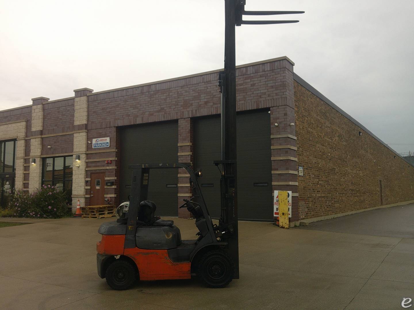 2010 LP Gas Toyota Sit Down Rider 7FGU25 - 123Forklift