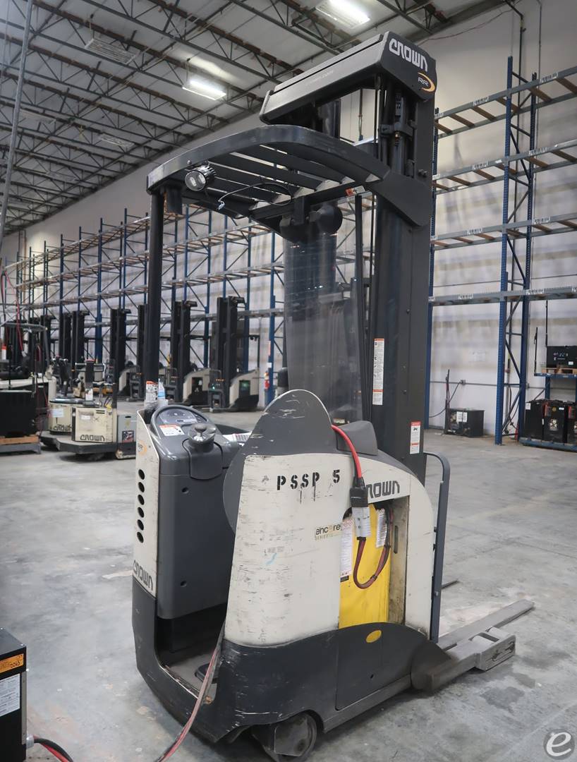 2010 Electric Crown RR5220-35 Electric Narrow Aisle Single Reach