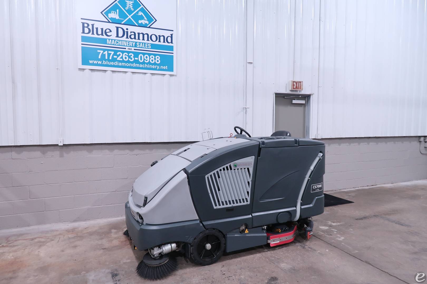 2014 LP Gas Advance Rider Sweeper/Scrubbers | Eliftruck