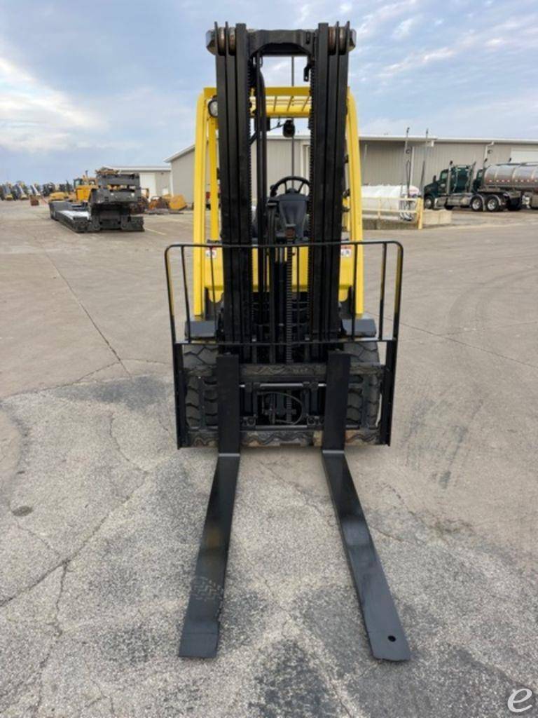 2007 Diesel Hyster H60FT Pneumatic Tire 4 Wheel Sit Down