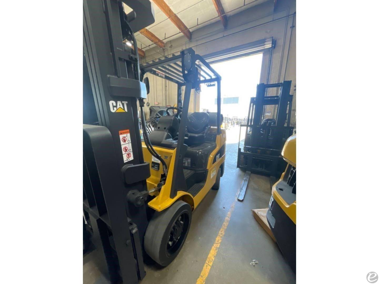 2016 LP Gas Cat C6000 Cushion Tire 4 Wheel Sit Down (Indoor Warehouse)