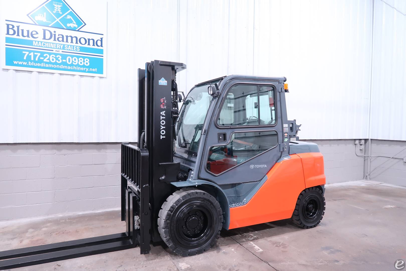 2017 LP Gas Toyota Pneumatic Tire 4 Wheel Sit Down | Eliftruck