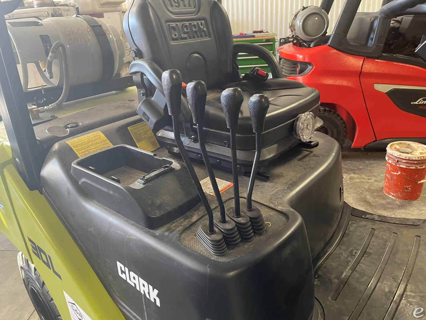 2023 LP Gas Clark S30L Pneumatic Tire 4 Wheel Sit Down