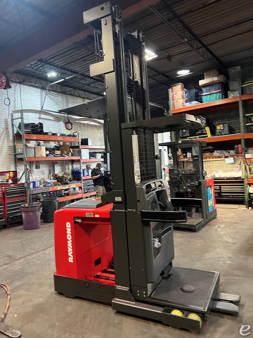 2011 Electric Raymond Electric Order Picker | Eliftruck