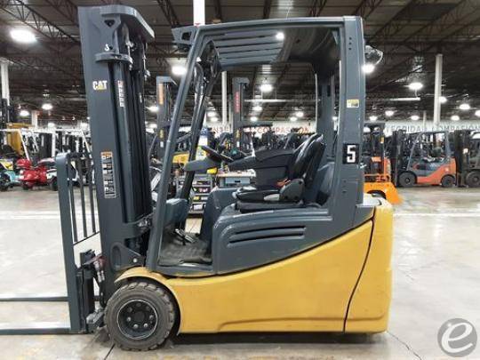 2018 Electric Cat 2ET4000 Electric 3 Wheel Sit Down