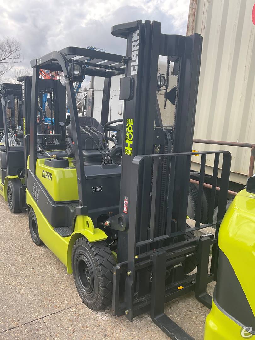 2023 LP Gas Clark C18 Pneumatic Tire 4 Wheel Sit Down