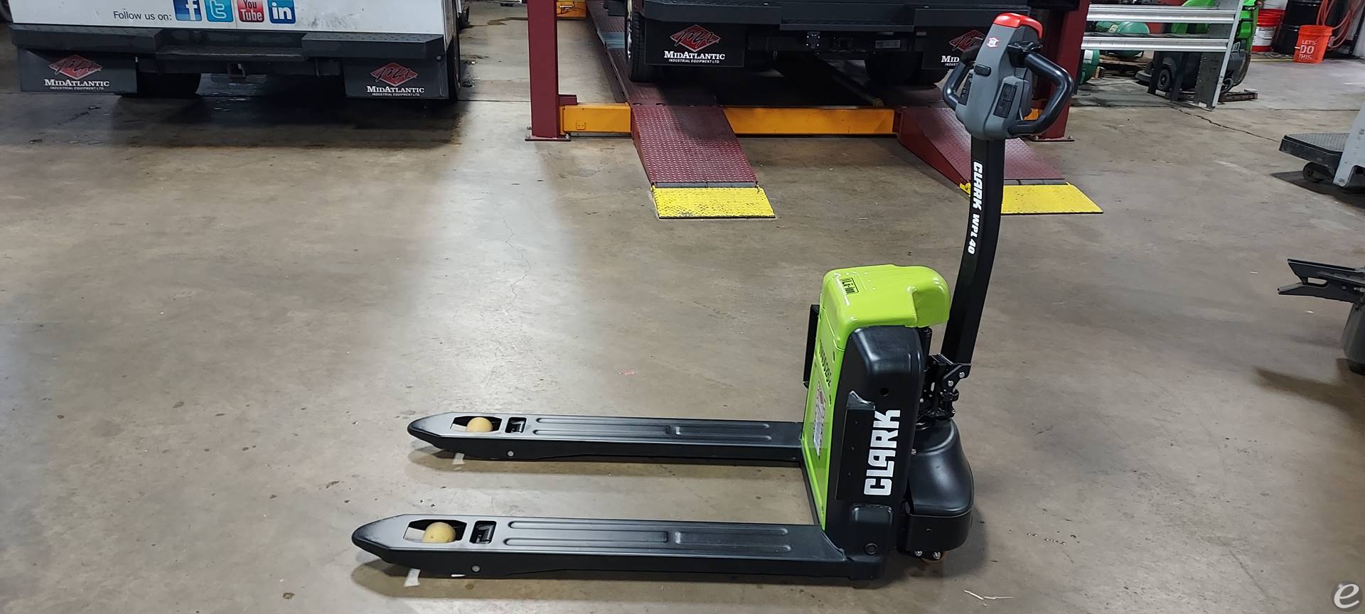 2022 Electric Clark Sit Down Rider WPL40 - 123Forklift