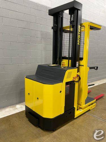 2014 Electric Hyster Electric Order Picker | Eliftruck