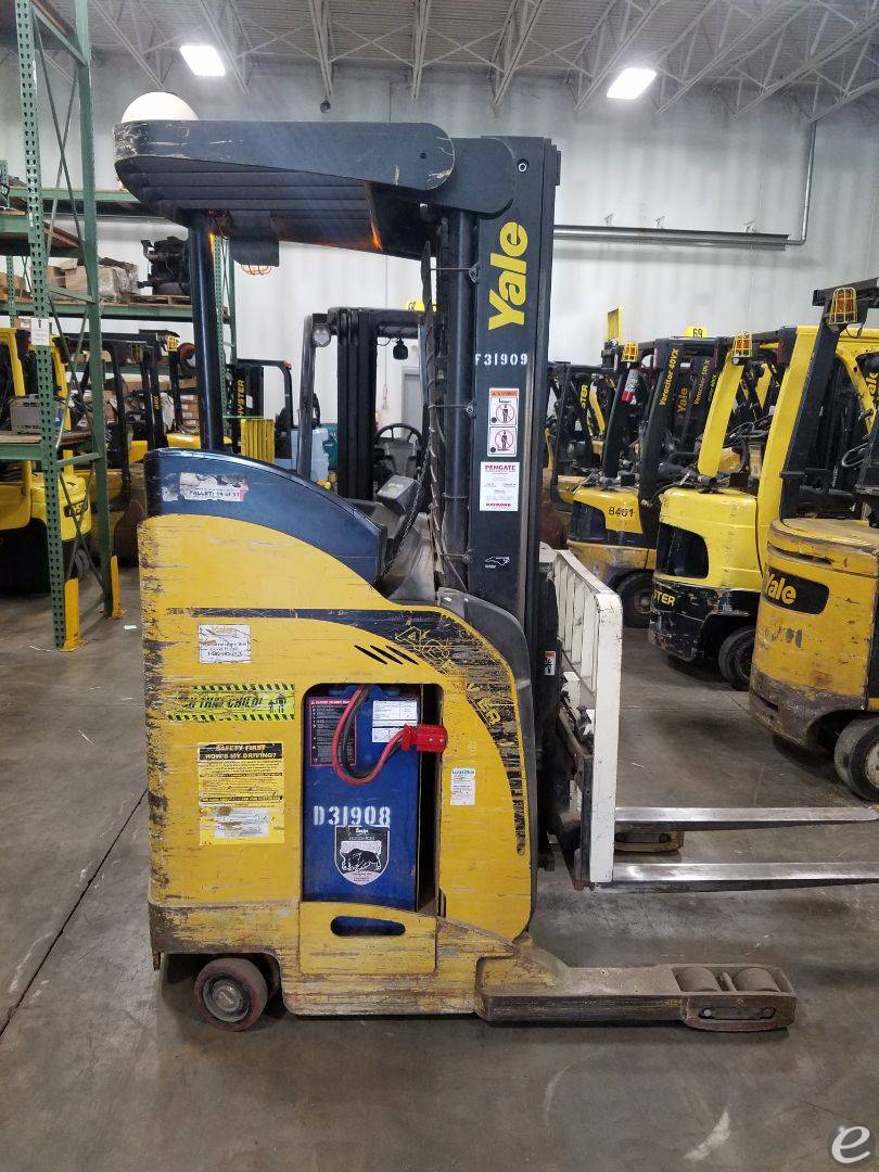 2008 Electric Yale NR040DANS24TE091 Electric Narrow Aisle Single Reach