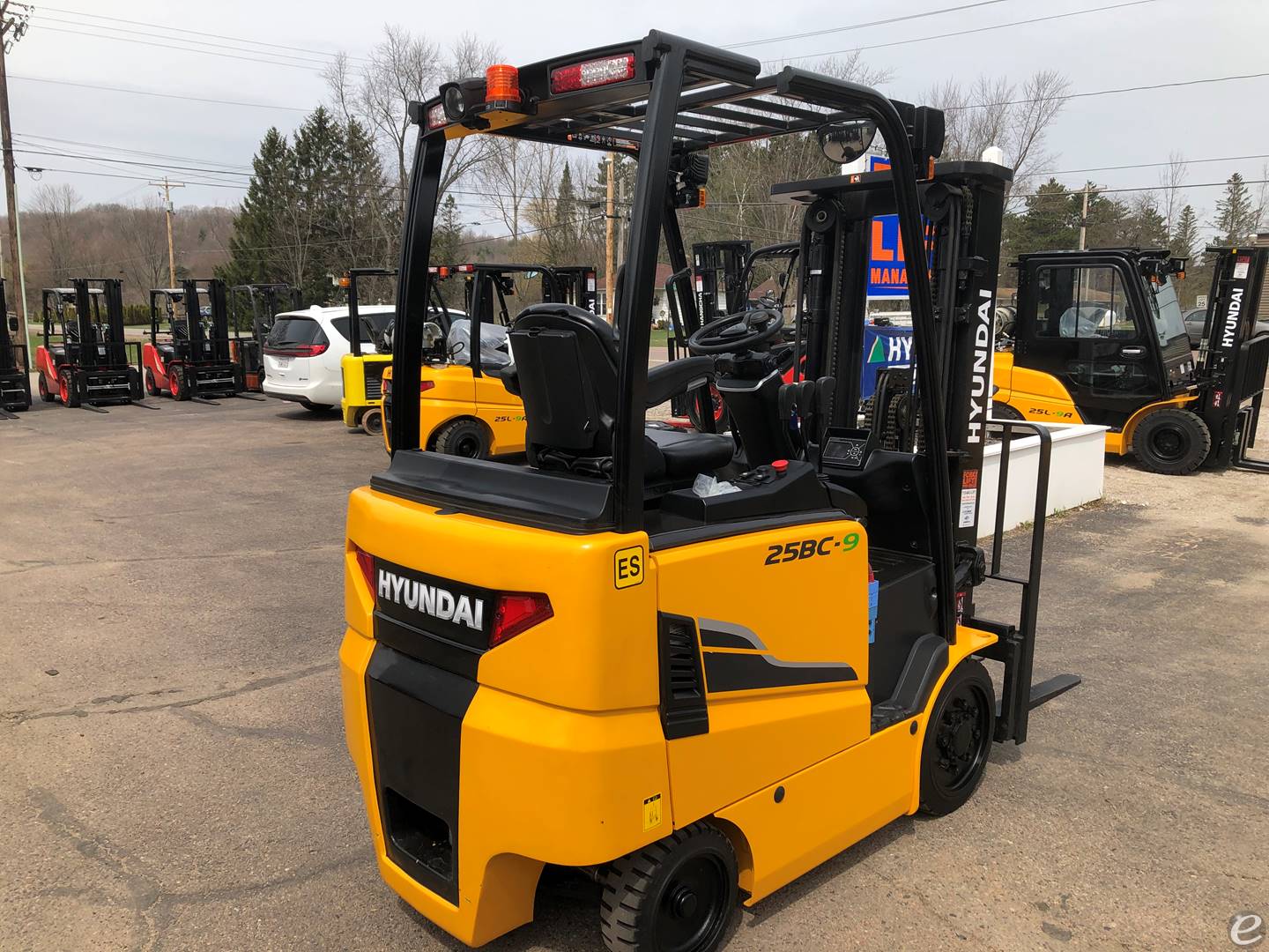 2022 Electric Hyundai 25BC-9 Pneumatic Tire 4 Wheel Sit Down