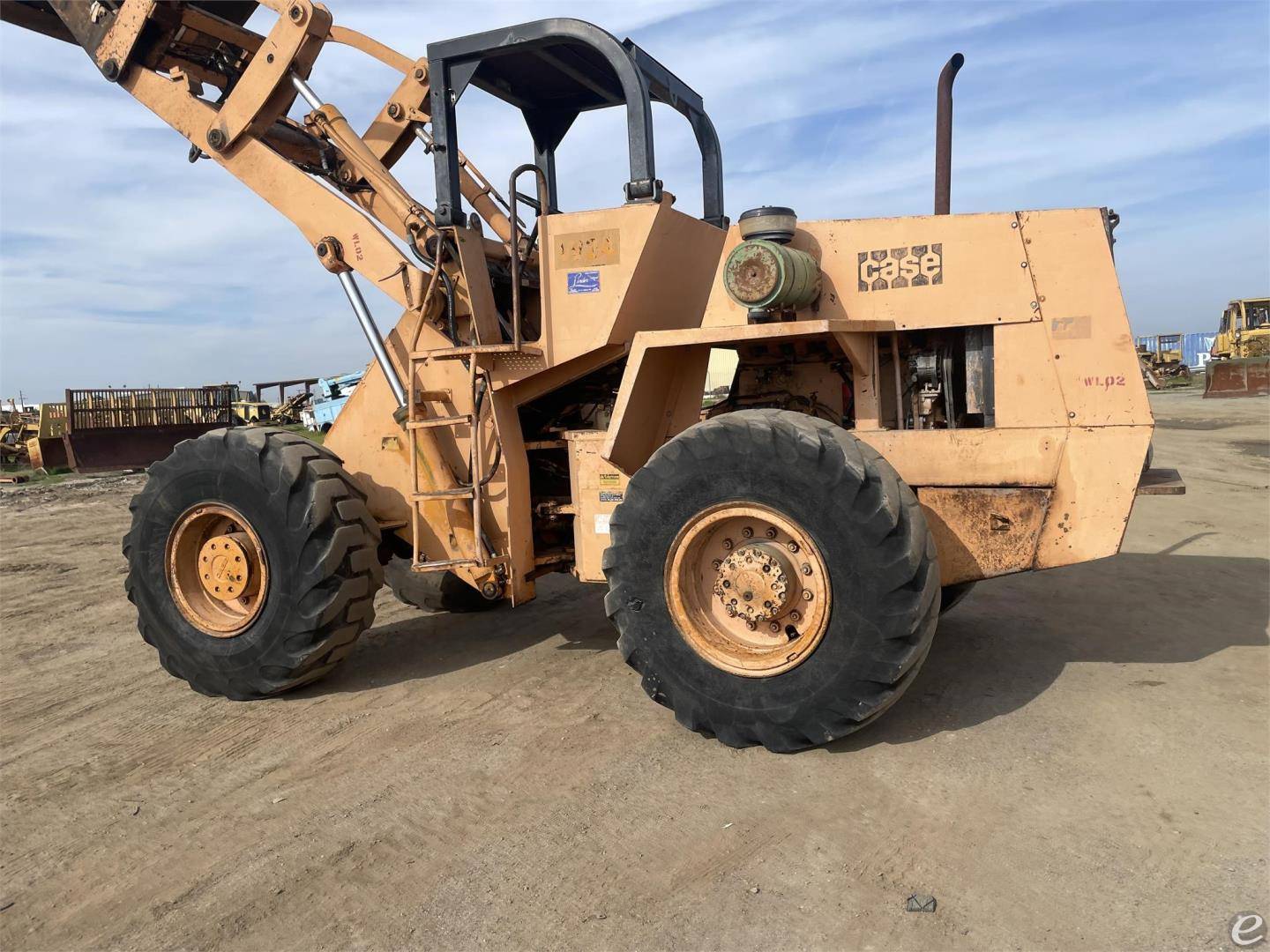 Case W24 Earth Moving and Construction