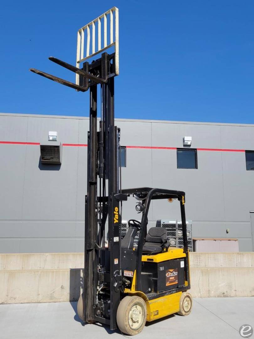 2014 Electric Yale ERC050VG Electric 4 Wheel Sit Down