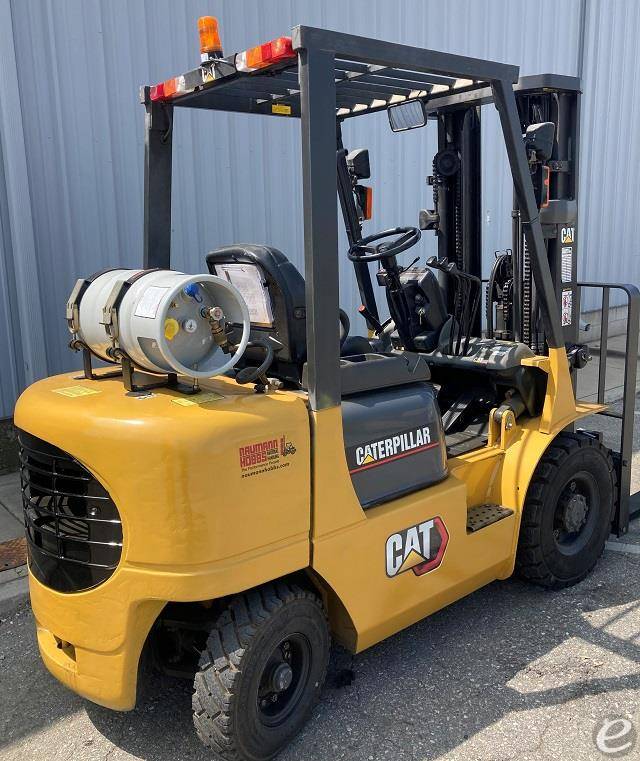 2000 LP Gas Cat GP25K Pneumatic Tire 4 Wheel Sit Down