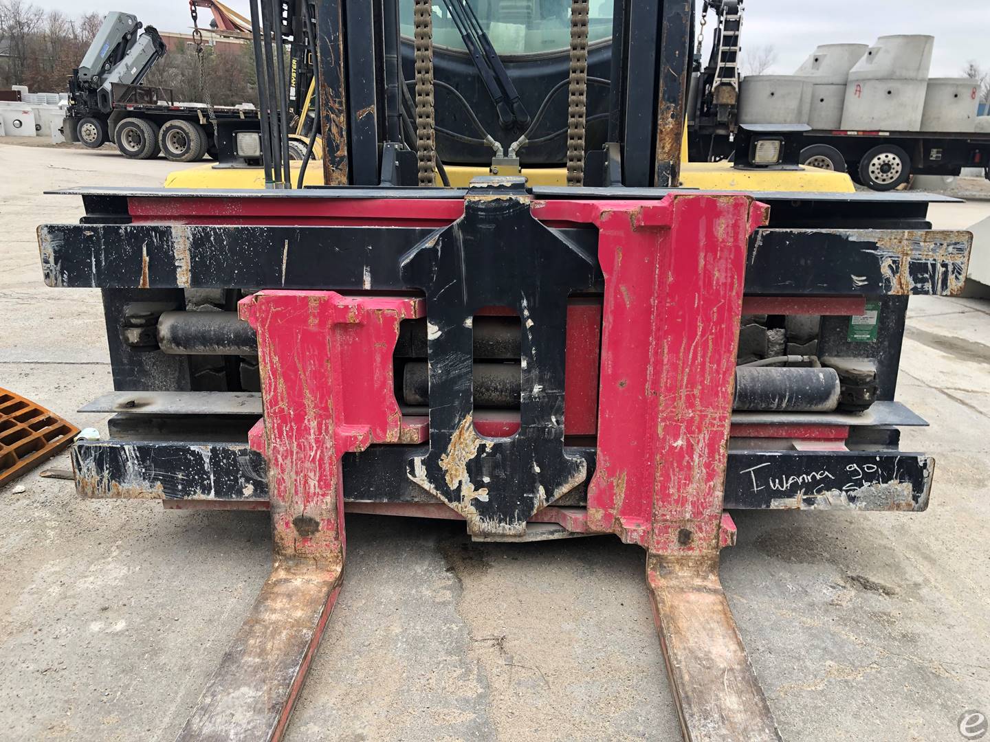 2016 Diesel Hyster H210HD Pneumatic Tire 4 Wheel Sit Down