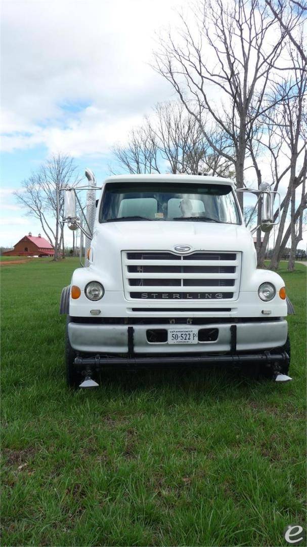 2007 Diesel Sterling LT7500 Trucks and Trailers