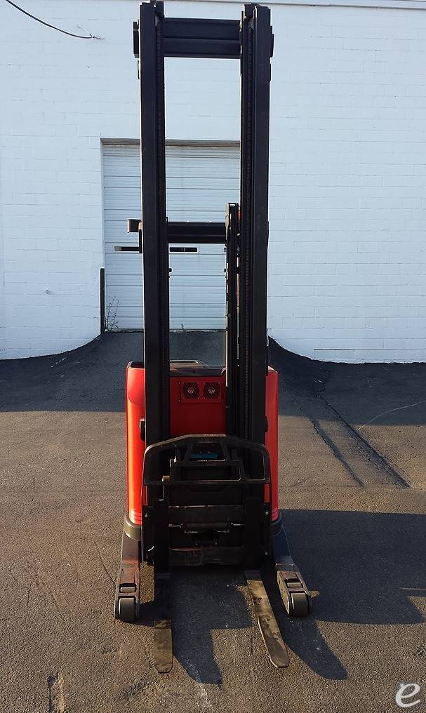 2004 Electric Raymond Reach Trucks EASI-DR30TT-A - 123Forklift