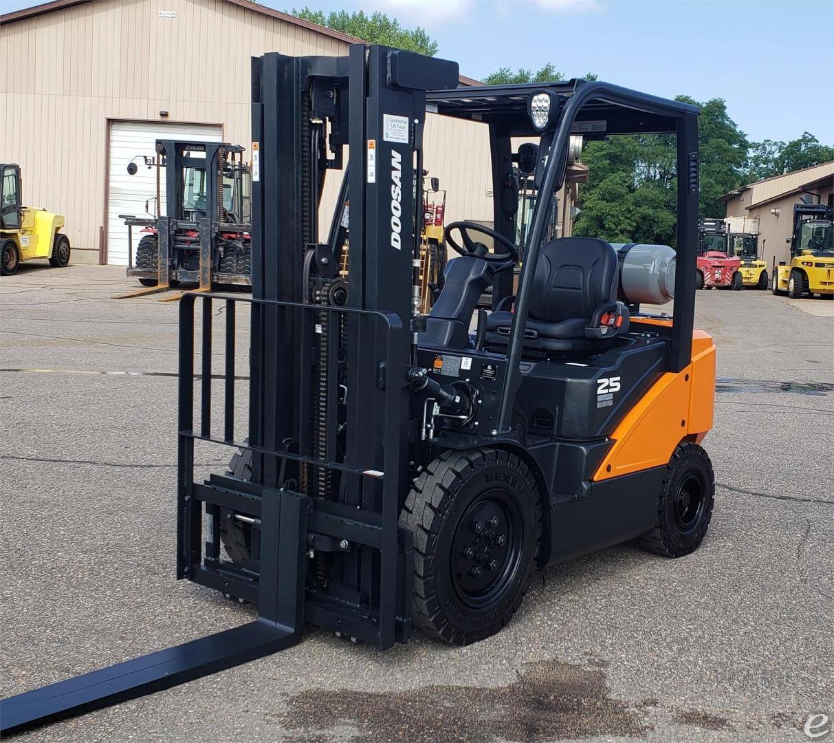 2021 LP Gas Doosan G25N-7 Pneumatic Tire 4 Wheel Sit Down
