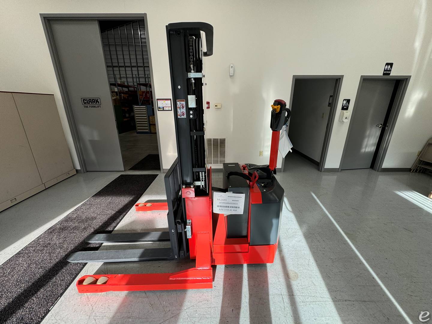 2023 Electric Linde Electric Walkie Straddle Stacker | Eliftruck