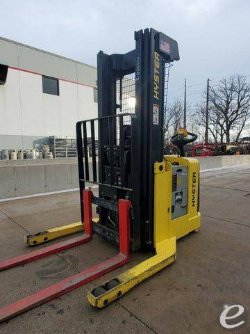 2015 Electric Hyster W30ZR Electric Walkie Straddle Stacker Reach