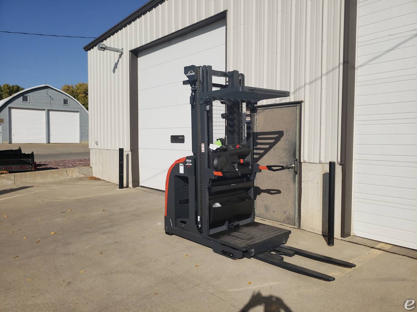 2022 Electric Linde V15 Electric Order Picker
