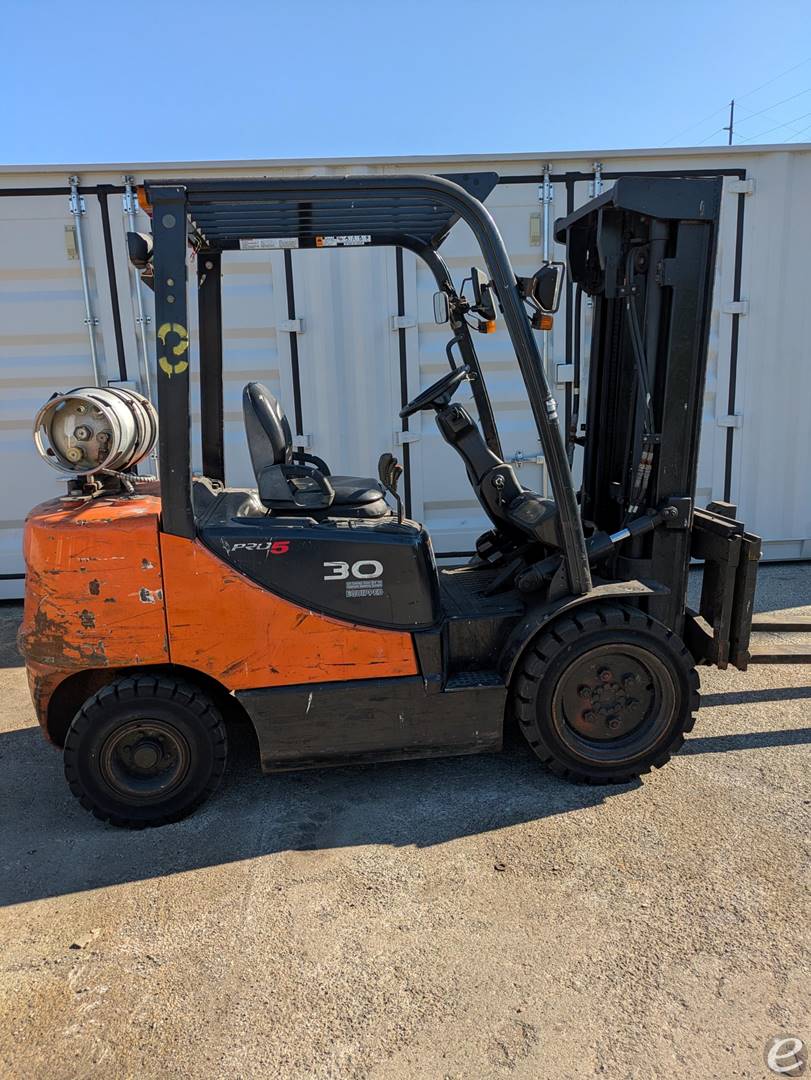 2018 LP Gas Doosan Pneumatic Tire 4 Wheel Sit Down | Eliftruck