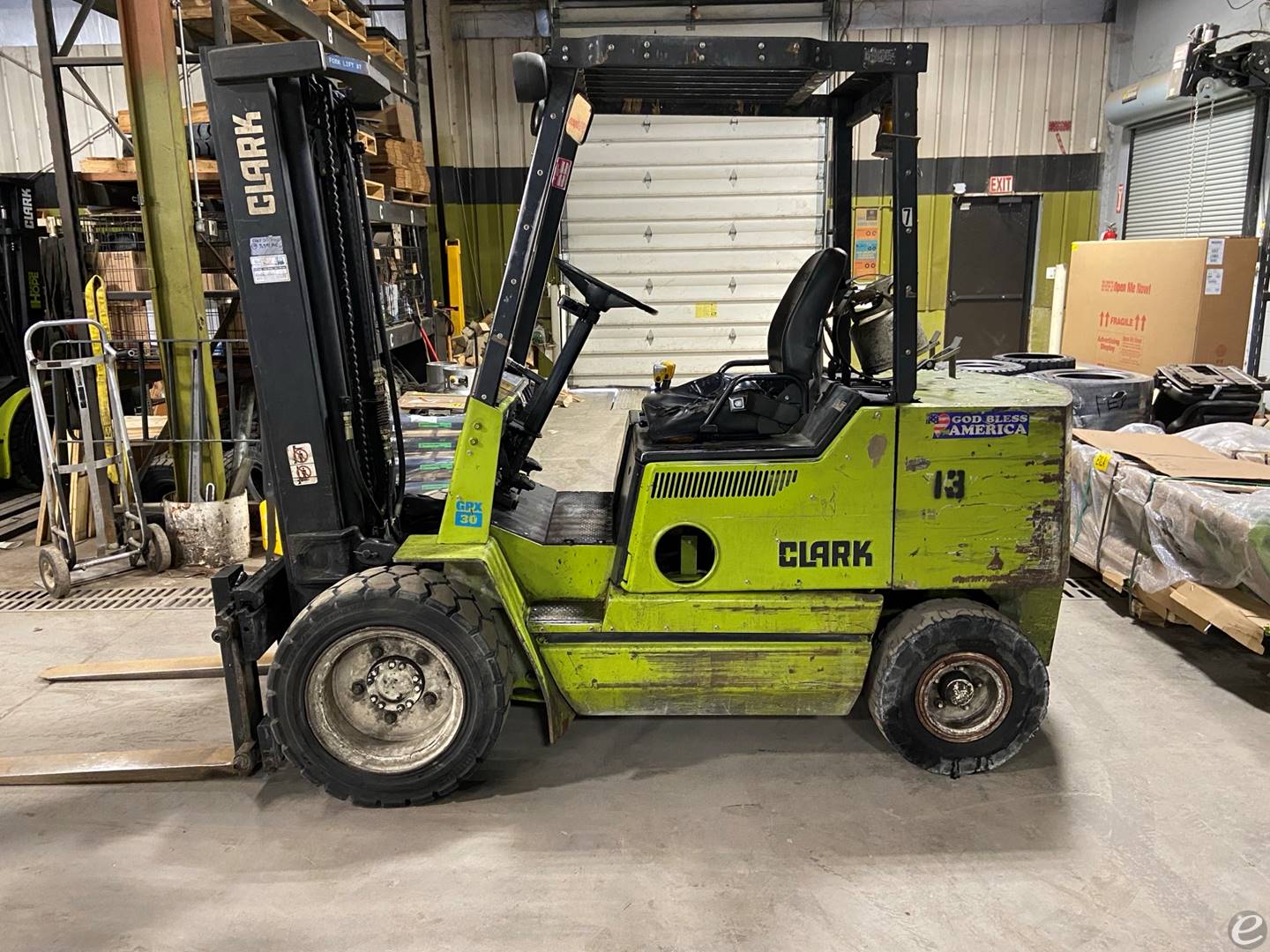 1992 LP Gas Clark Pneumatic Tire 4 Wheel Sit Down | Eliftruck