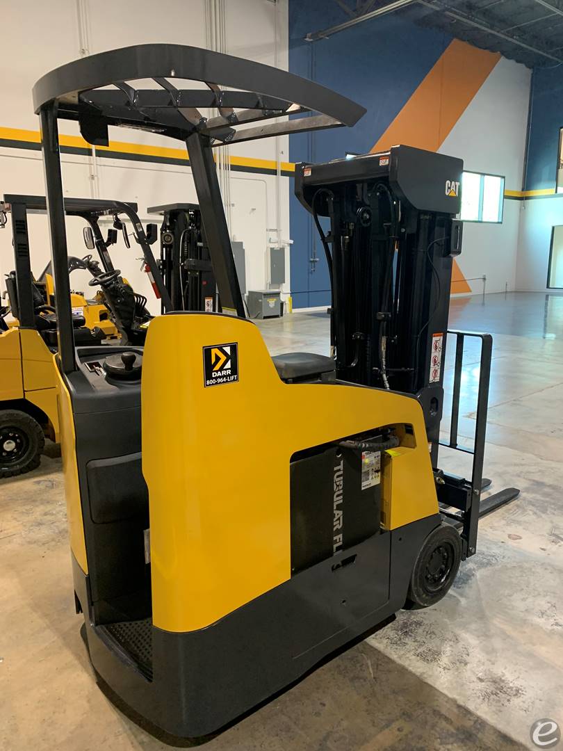 2019 Electric Cat Electric Stand Up End Control (Docker) | Eliftruck