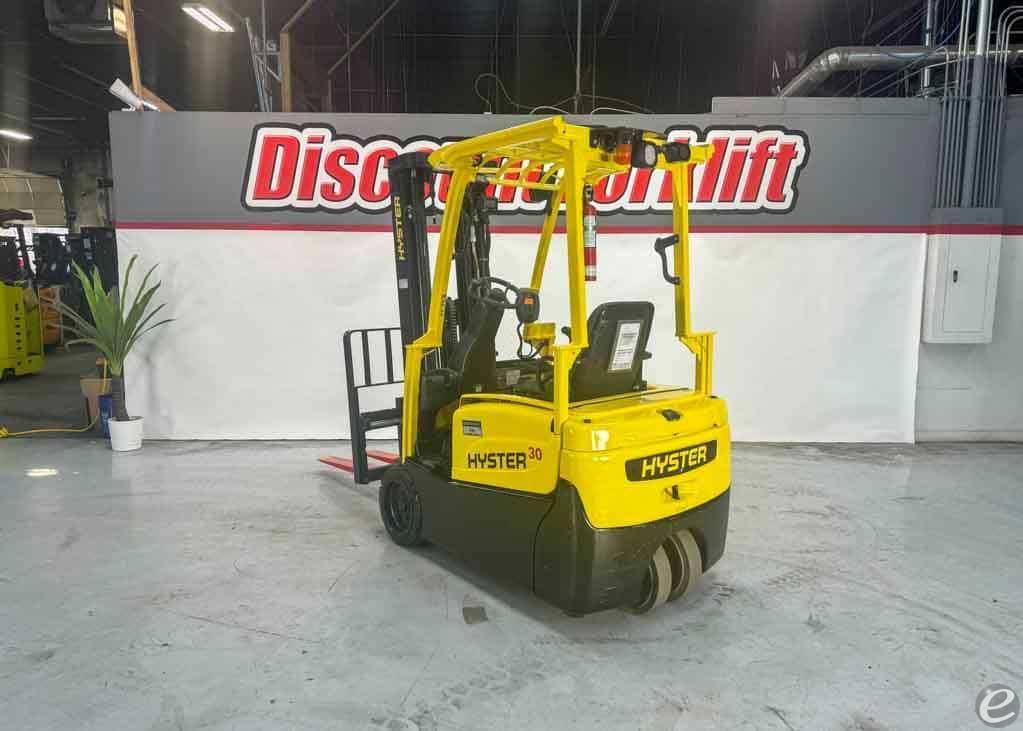 2017 Electric Hyster J30XNT Electric 3 Wheel Sit Down