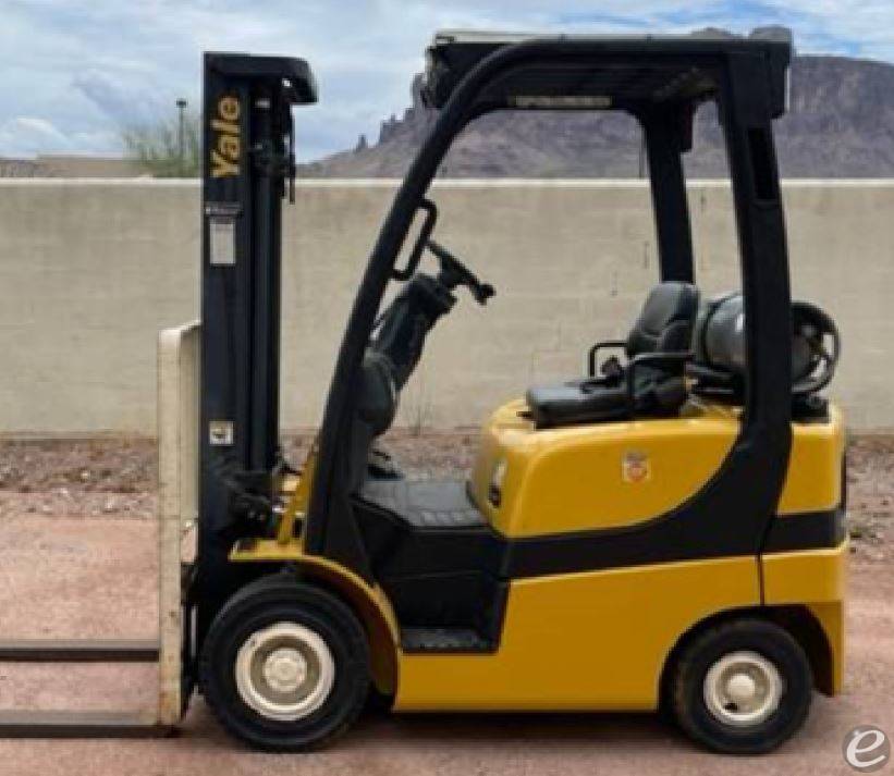 2008 LP Gas Yale GLP040 Pneumatic Tire 4 Wheel Sit Down